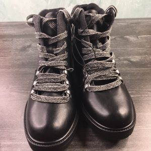 Universal Thread | Shoes | Universal Thread Karri Lace Up Hiker Boots ...